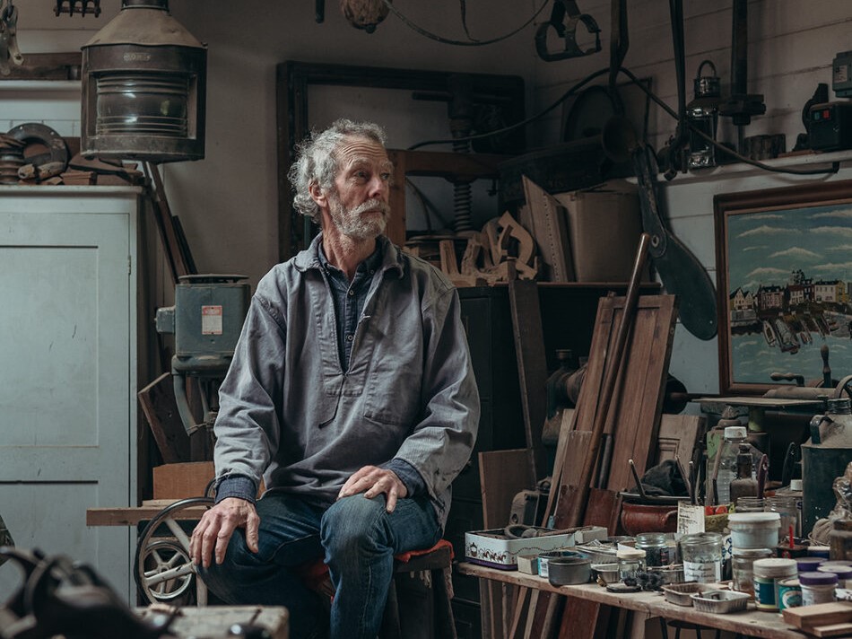 Nhà phục chế Greg Powlesland và sứ mệnh hồi sinh những cổ vật bị lãng quên