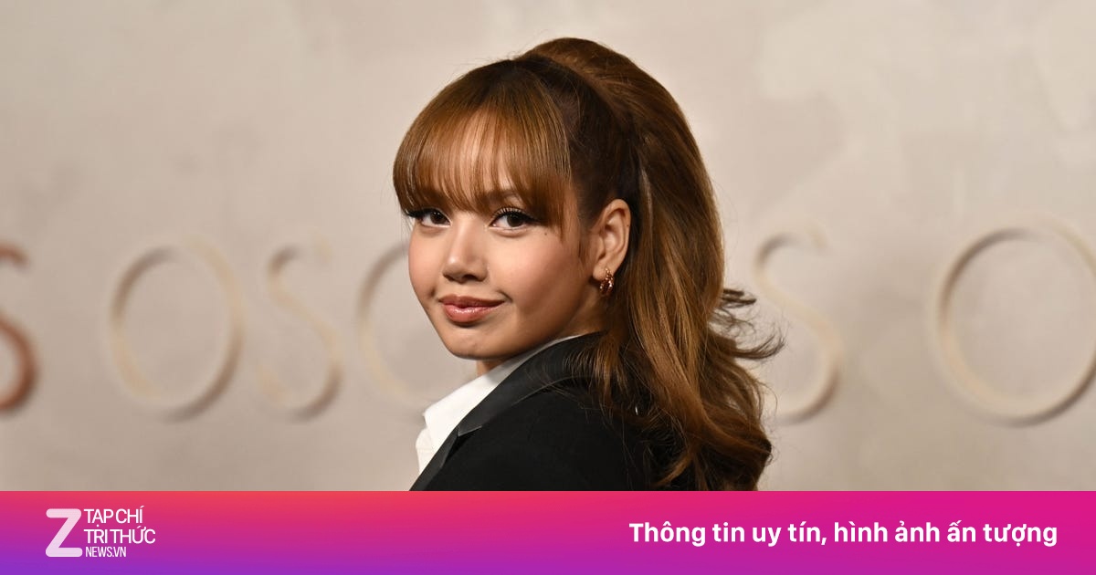 Lisa kém sắc trên thảm đỏ Oscar